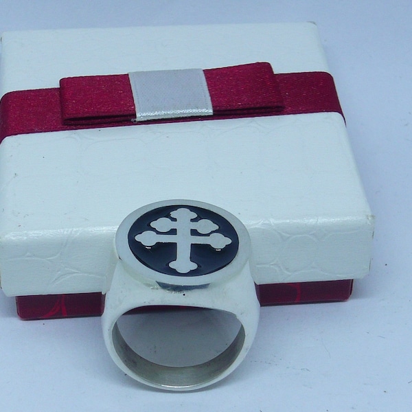 Magnum Pi Ring - Etsy