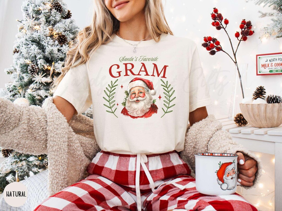Santa's Favorite Gram Shirt, Vintage-style Santa Gram Christmas Tshirt ...