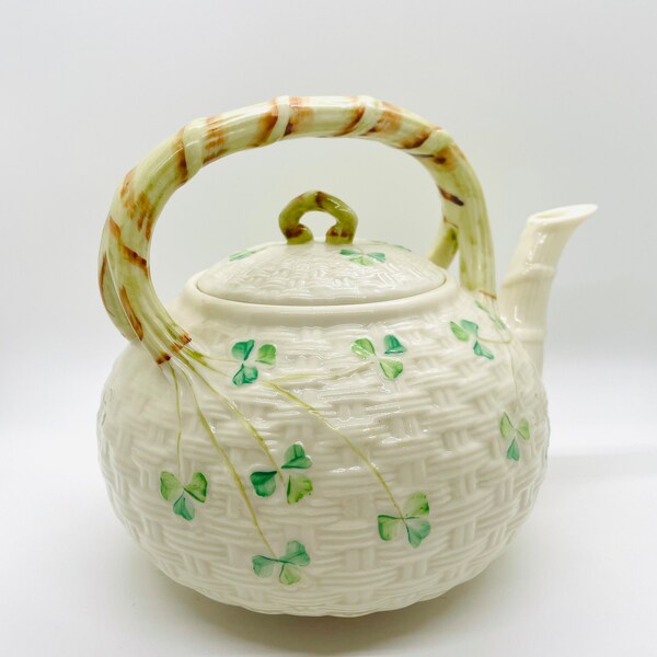 Belleek Shamrock - Etsy