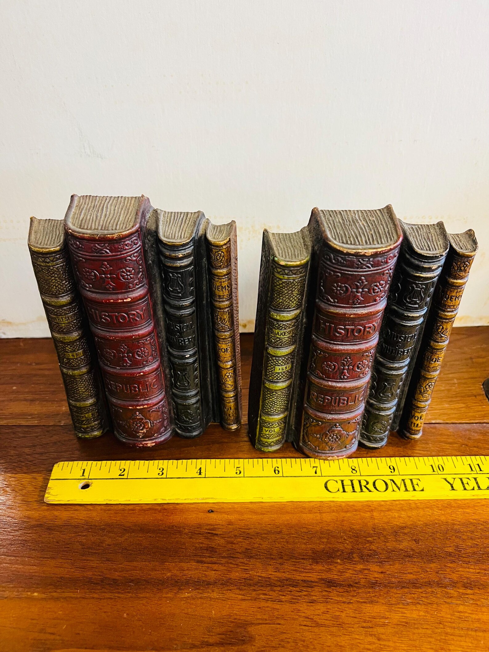 Vintage Syroco Bookends A Pair - Etsy