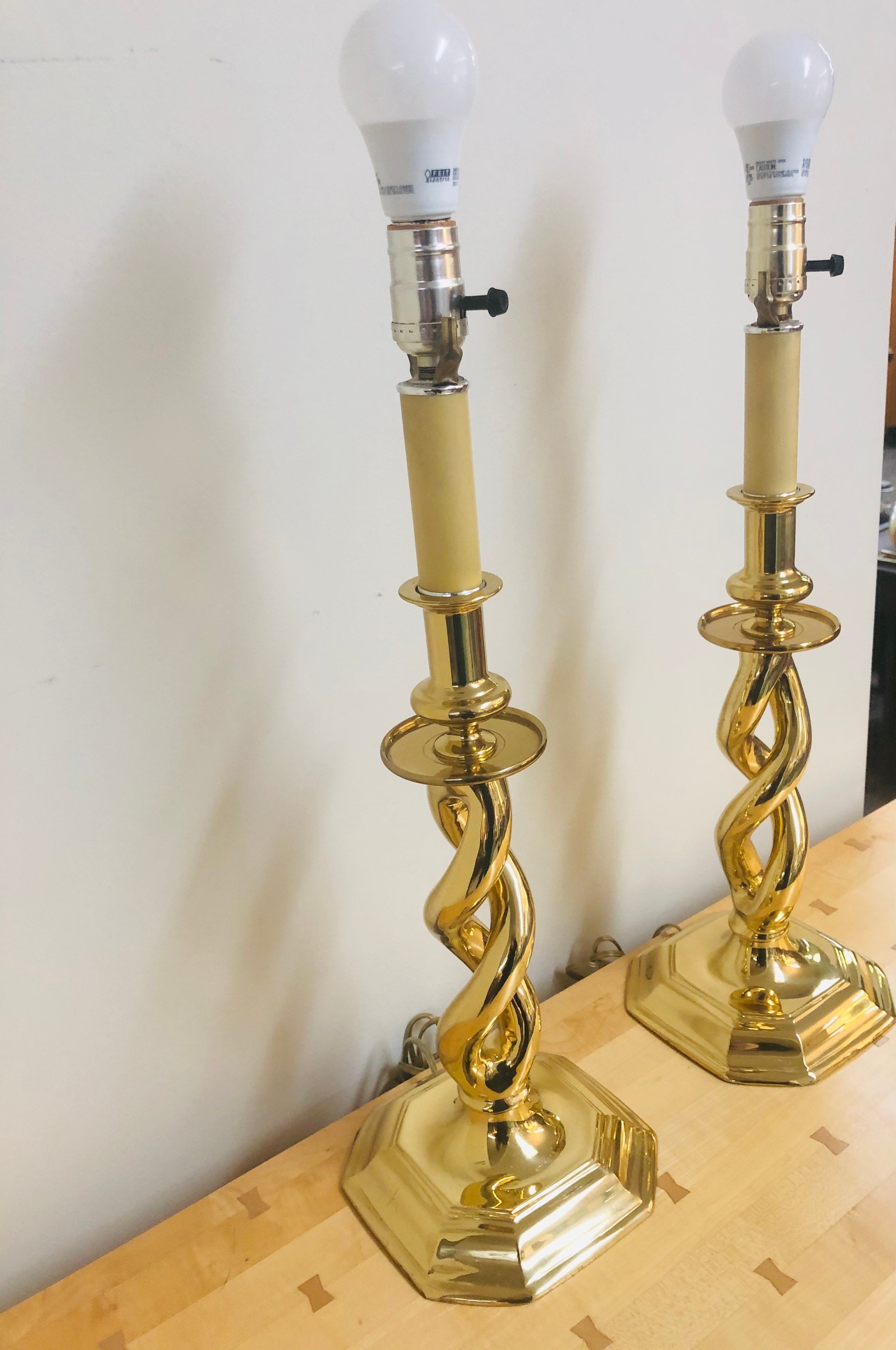 A Pair of Vintage Baldwin Twist Brass Lamps - Etsy