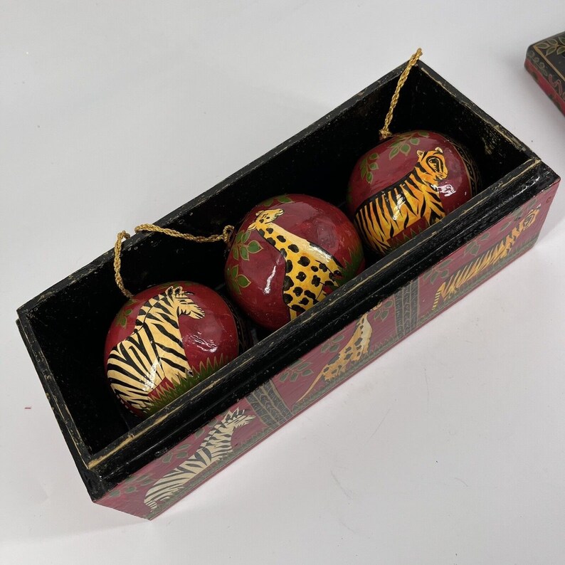 Vintage Kashmir India Lacquerware Wood Box With Ornaments Painted ...