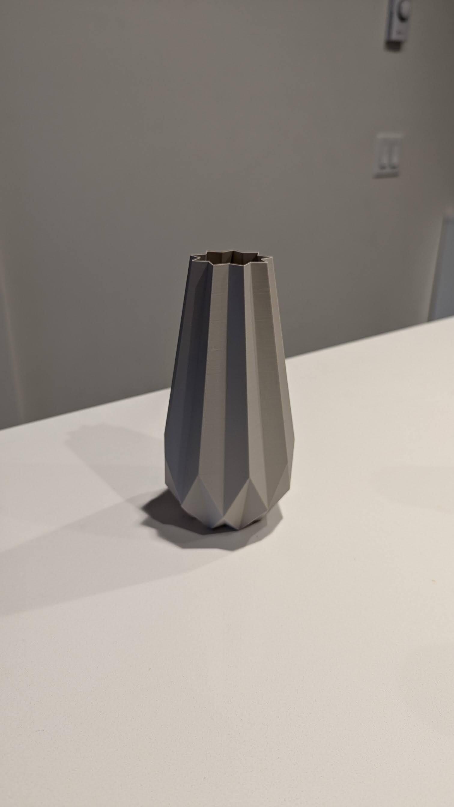 Aoraki Folded Vase Sustainable Vase for Dried and Fresh Flowers Modern ...