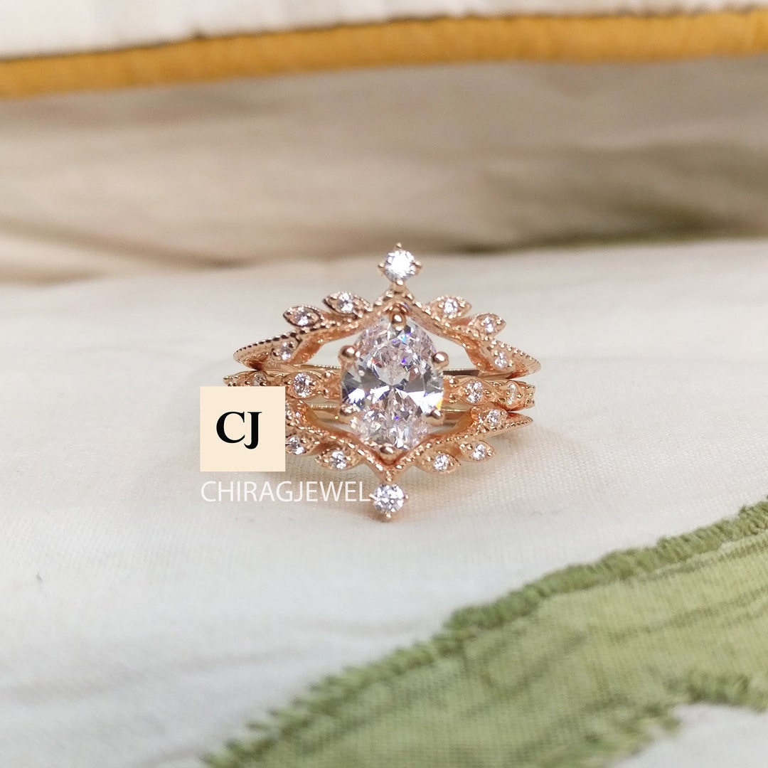 Florence Leaf Wedding Band, Vintage Leaf Band, Diamond Wedding Band ...