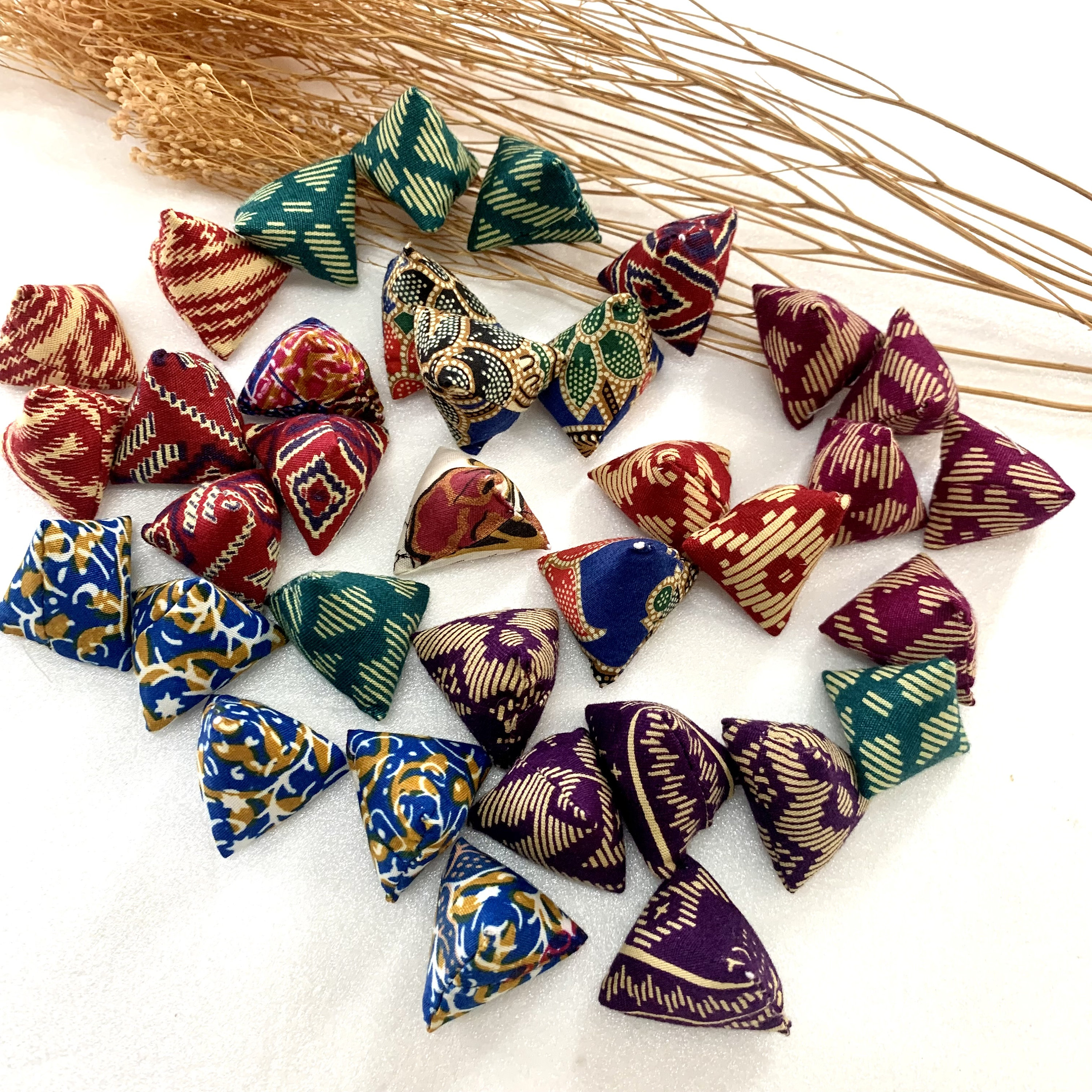 Handmade Batek Batik Traditional Game Cloth Bags Game Five Stones Batu ...