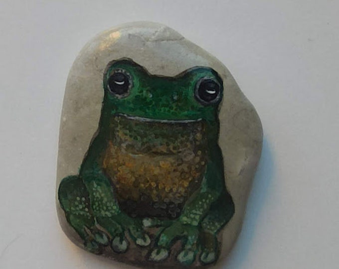 Cute Little Frog on a Small Stone Hand Painted Pebble Rock Stone Wild ...