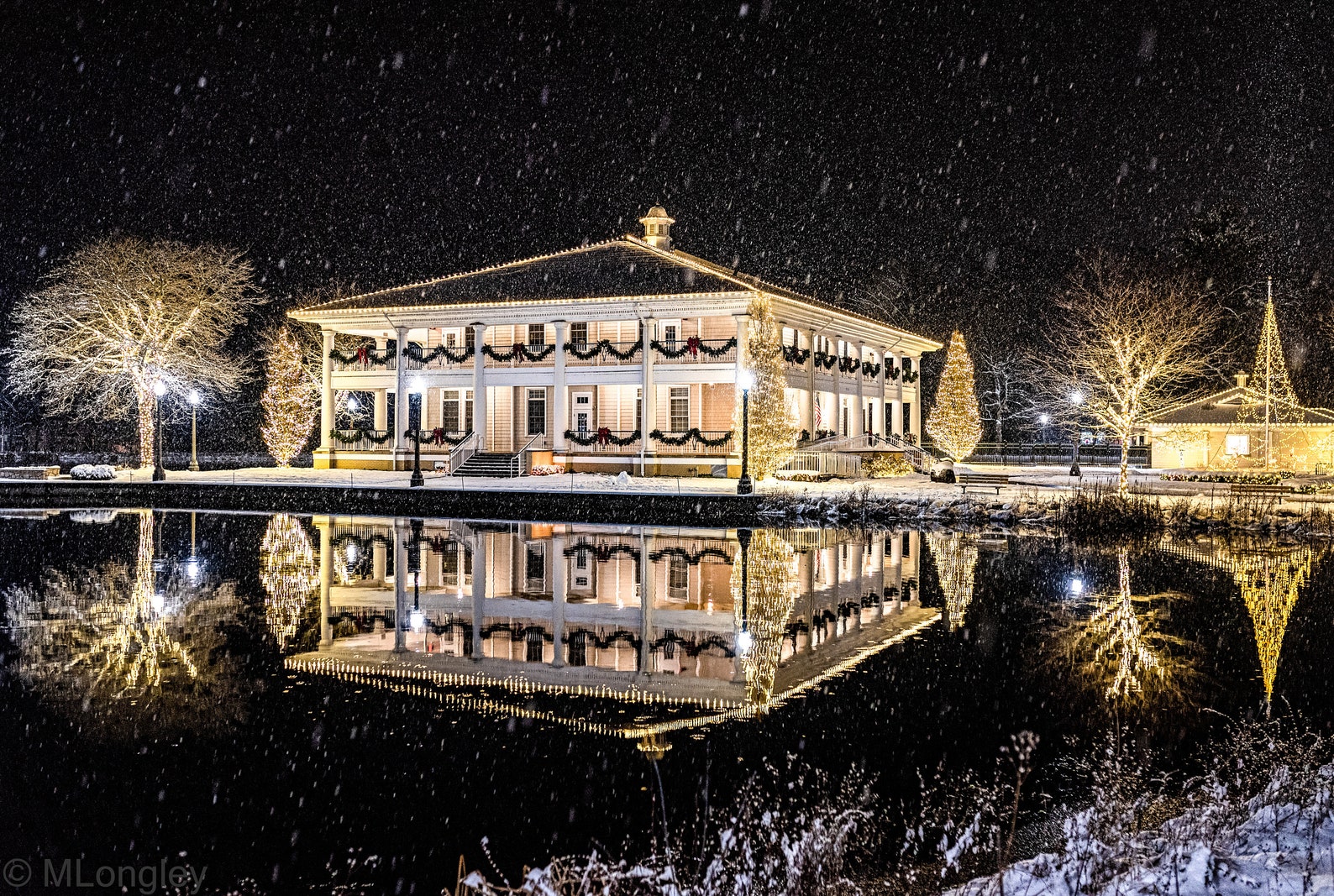 Holiday Reflections Photo of the Buhl Park Casino - Etsy