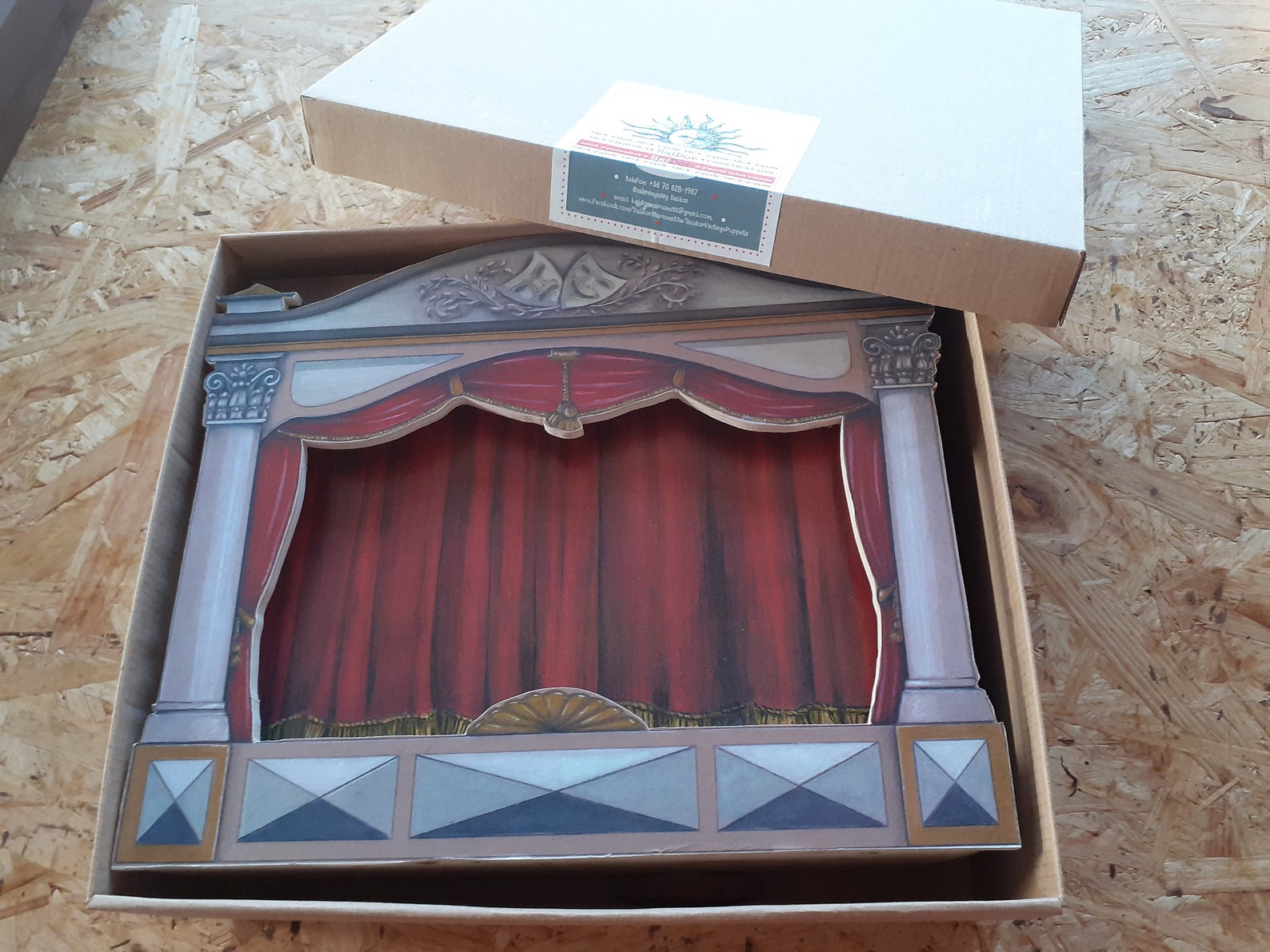 Vintage Style Wooden Theater and Shadow Theater 2 in 1, 55 Pieces in ...