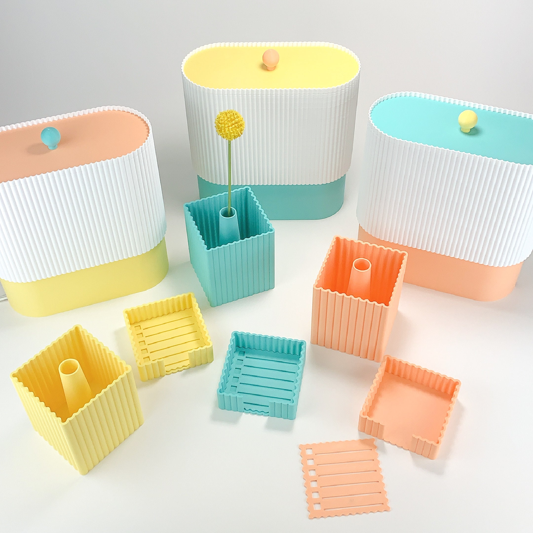 CHLOE Pen Holder With Mini Vase - Desk Organization by Honey & Ivy ...