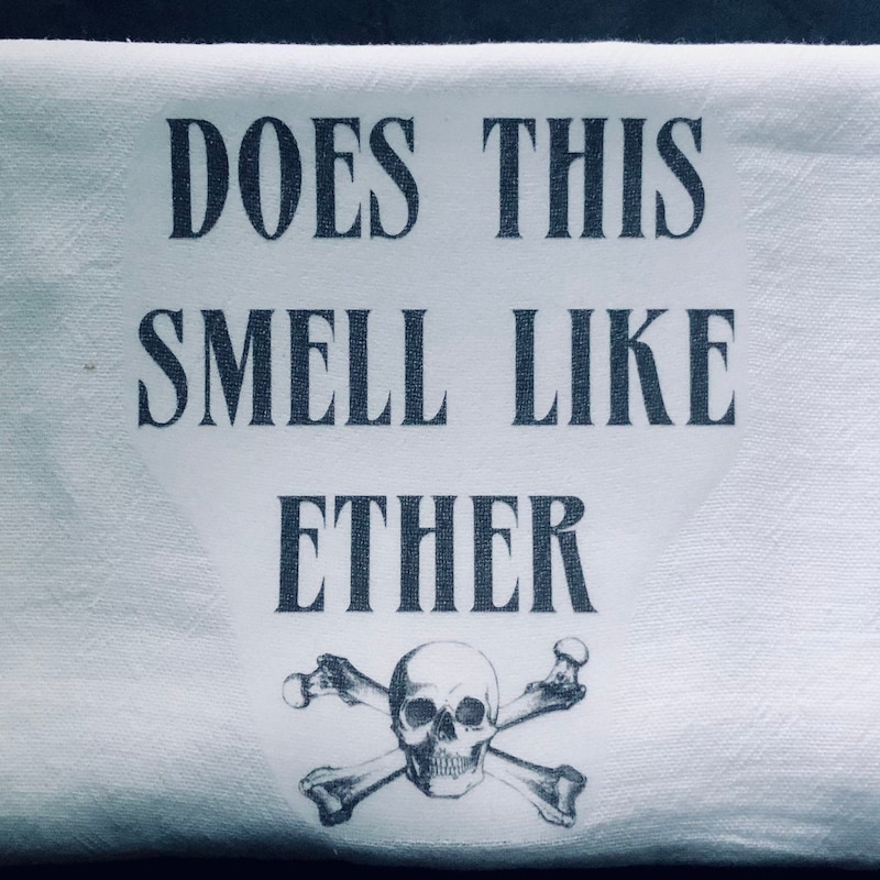 IntoTheHollowStudio - Etsy