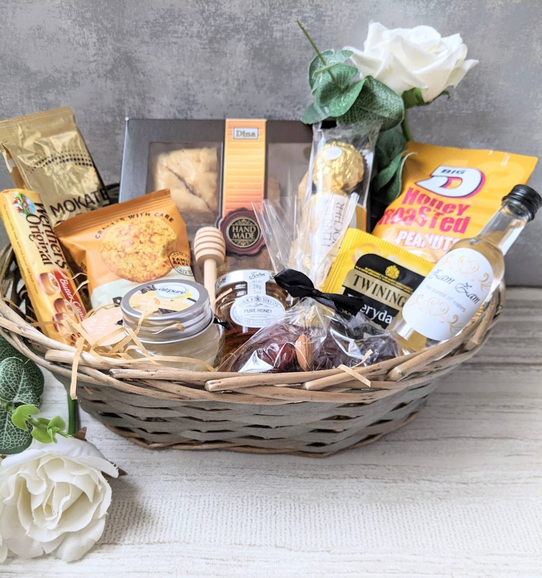 Personalised Islamic Gift/ Gift Hamper Basket/halal Food/ramadan Gift ...