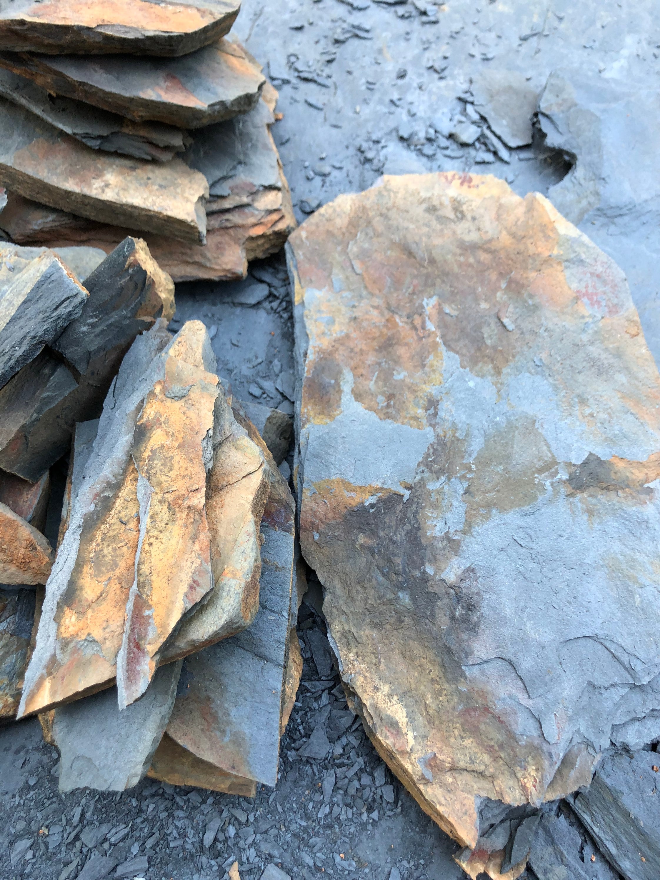 Large box. 10lbs. Rust colored slate stone for mosaic or | Etsy