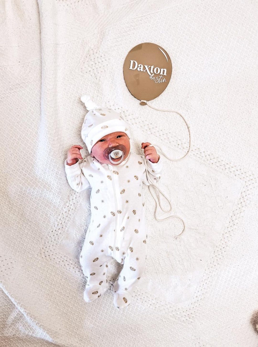 Personalized Baby Name Balloon Plaque: Acrylic Newborn Photo Prop - Etsy