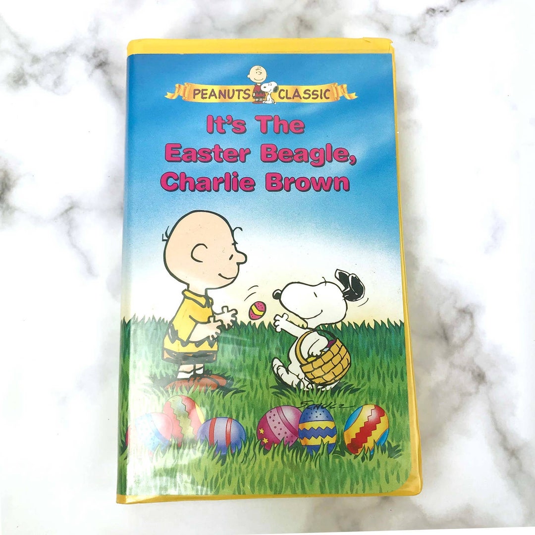 Vintage It's the Easter Beagle CHARLIE BROWN VHS 1996 Yellow Clamshell ...