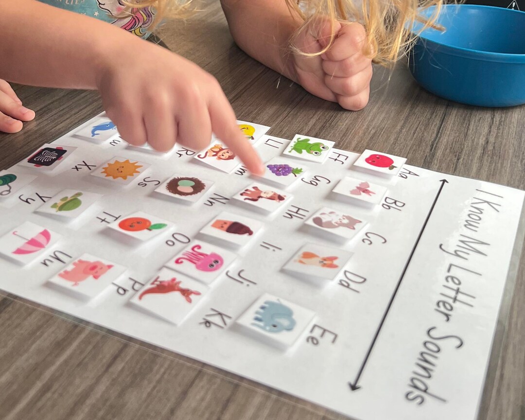 Beginning Sounds, Printable Alphabet Game, Preschool and Kindergarten ...