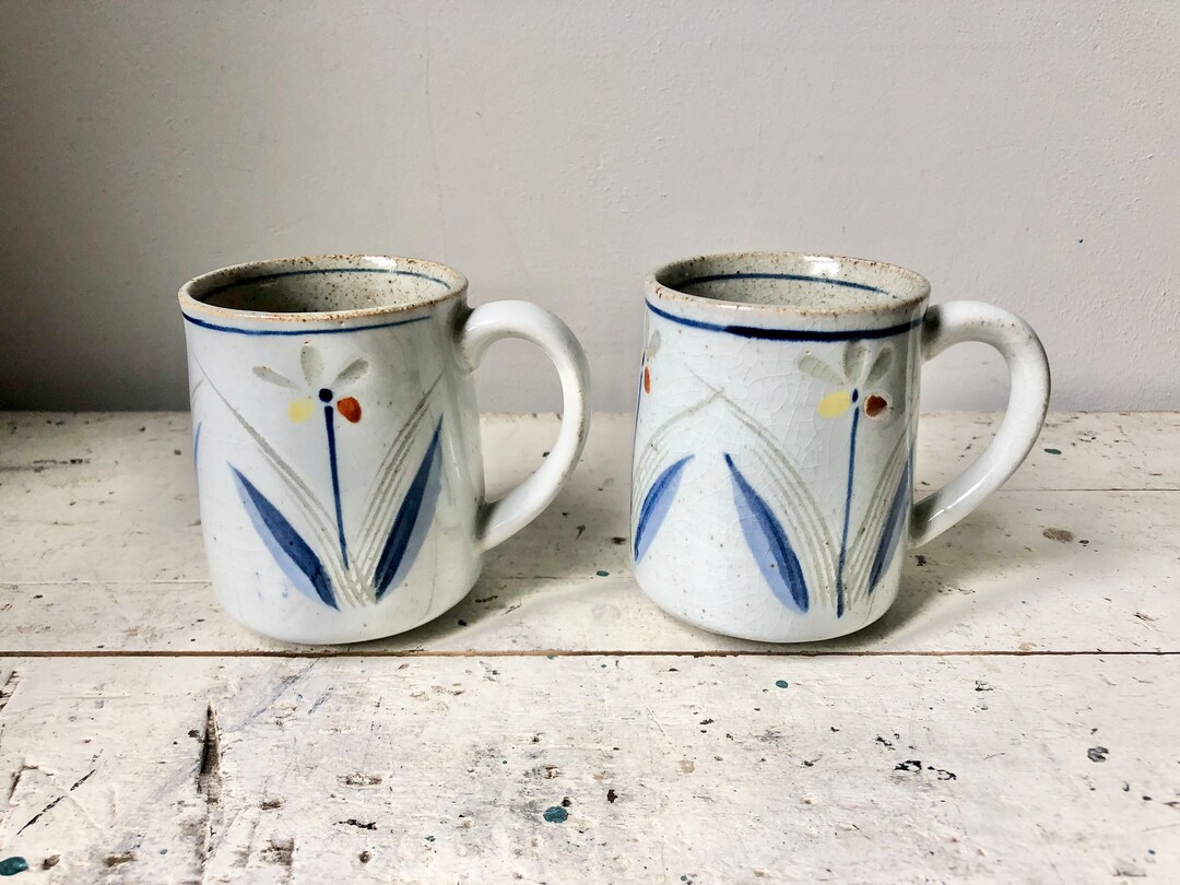 Pair of Vintage Studio Pottery Floral Mugs - Etsy
