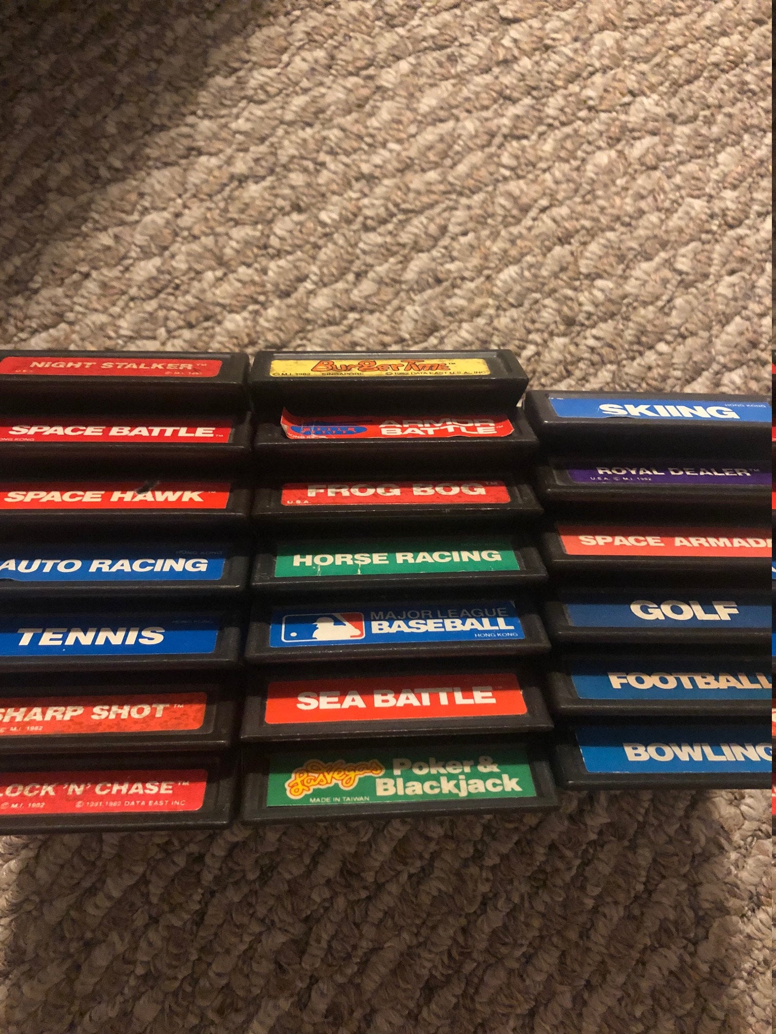 Intellivision Video Game Lot of 25 (Burgertime, Frog Bog) - munimoro.gob.pe