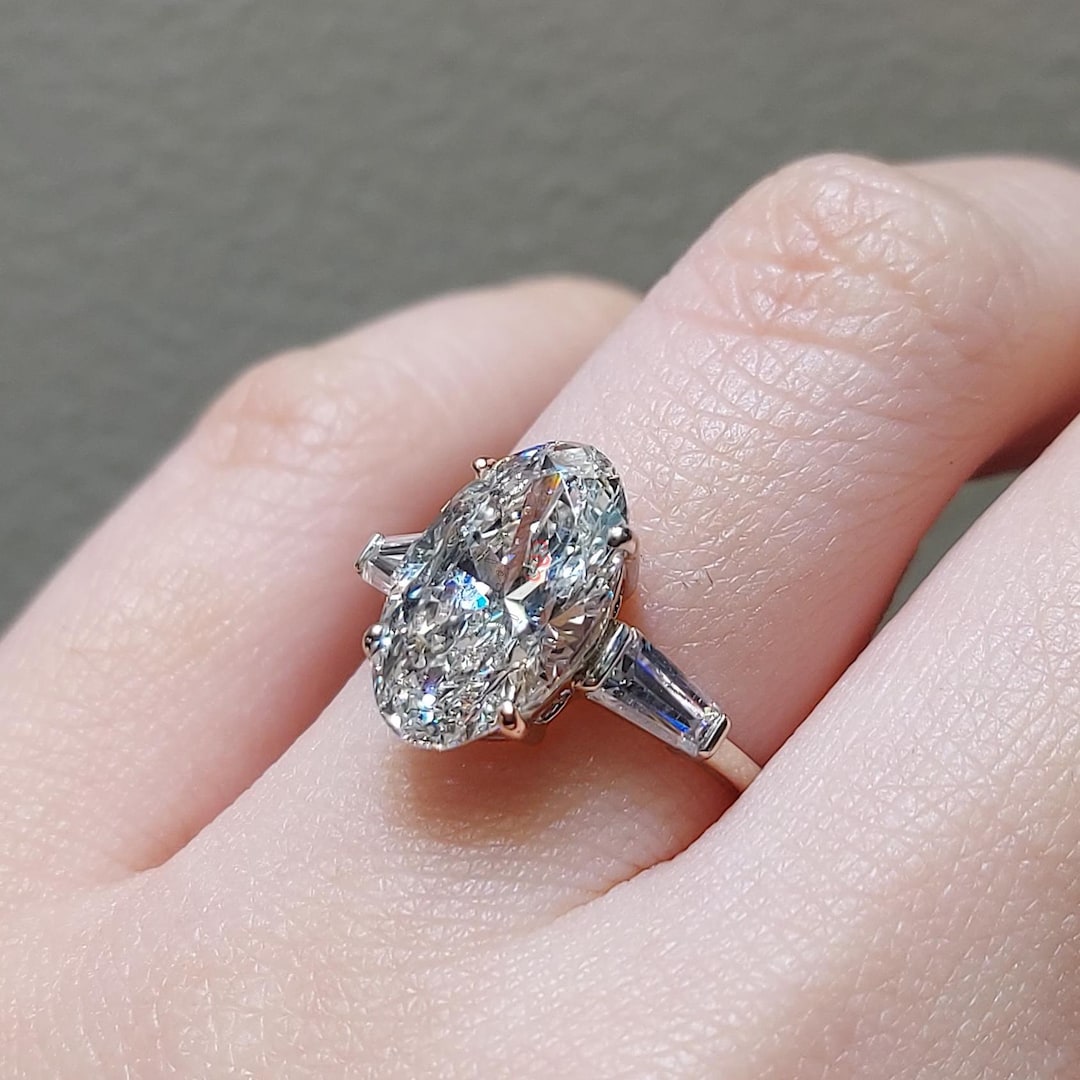 4 CT Trilogy Lab Created Engagement Ring, Oval Cut Diamond Ring, F, VS1 ...