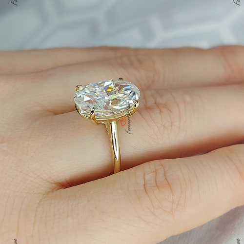 Oval Cut Moissanite Engagement Ring 2.5ct Crushed Ice Oval - Etsy
