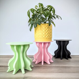 Curvy Plant Stand for Indoor Plants, Plant Pot Table, Plant Holder ...