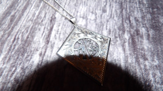 Vintage 1940s Japanese Symbol Silver/Sterling Necklace - Gem