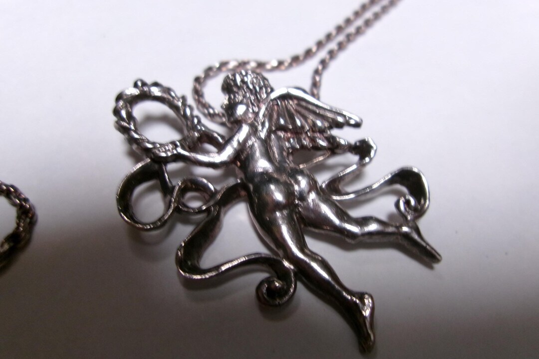 Vintage Sterling 925 Unique Angel Holding a Wreath 15.0 Grams - Etsy