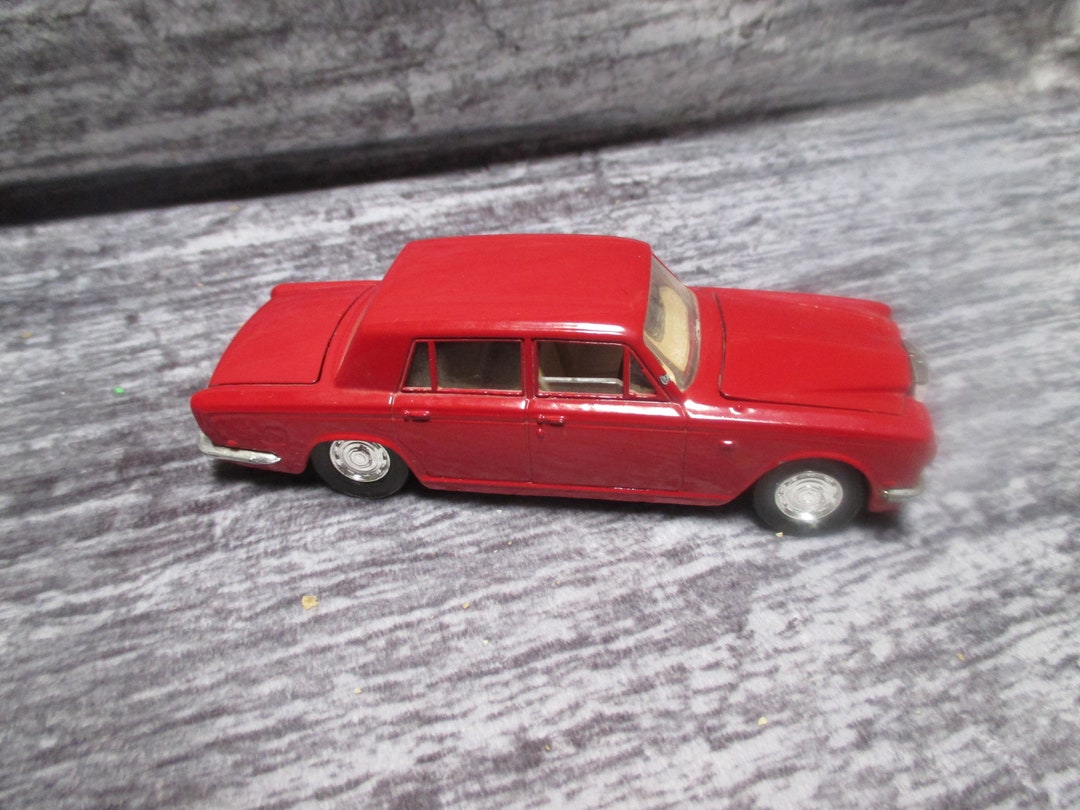 Vintage 1976 Red Bentley Metal 4 1/2 Car - Etsy