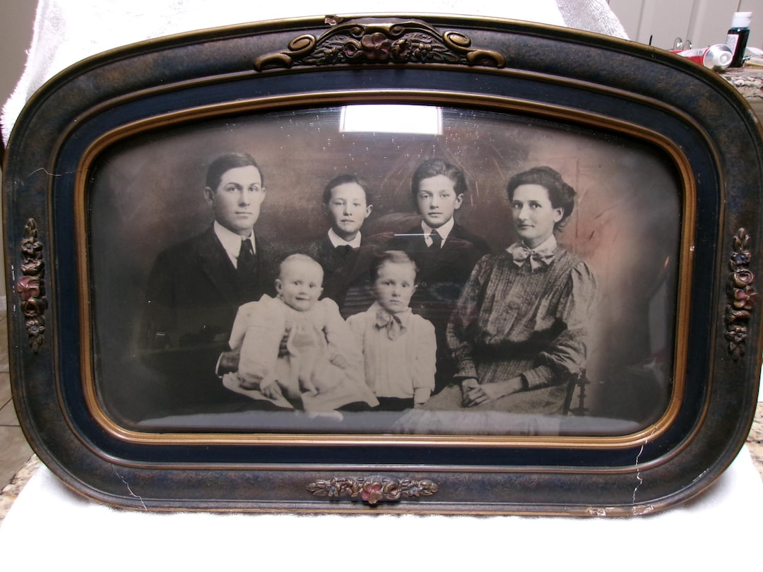 Antique Late 1800s Early 1900s Wooden Picture Frame Chicago Portrait Co ...