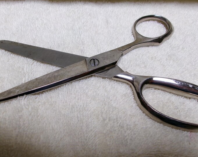 Vintage Griffon/italy 7" Scissors #9117 - Etsy
