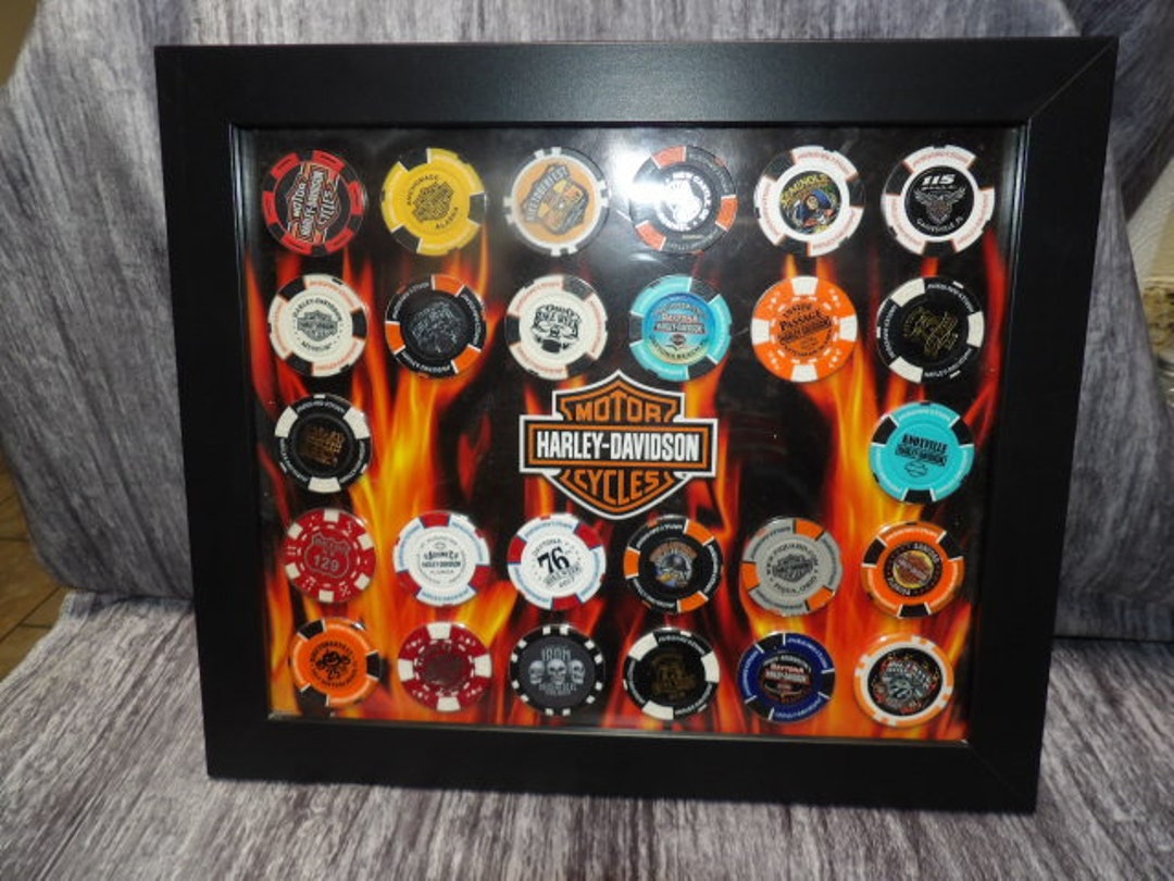 Collectable Man Cave Harley Davidson 28x Poker Chips, Plus Display Case ...