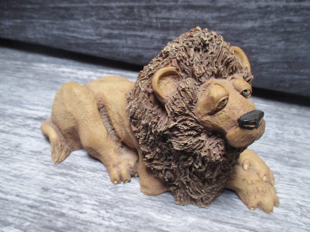 Vintage Leon Frumps the Lion/resin - Etsy