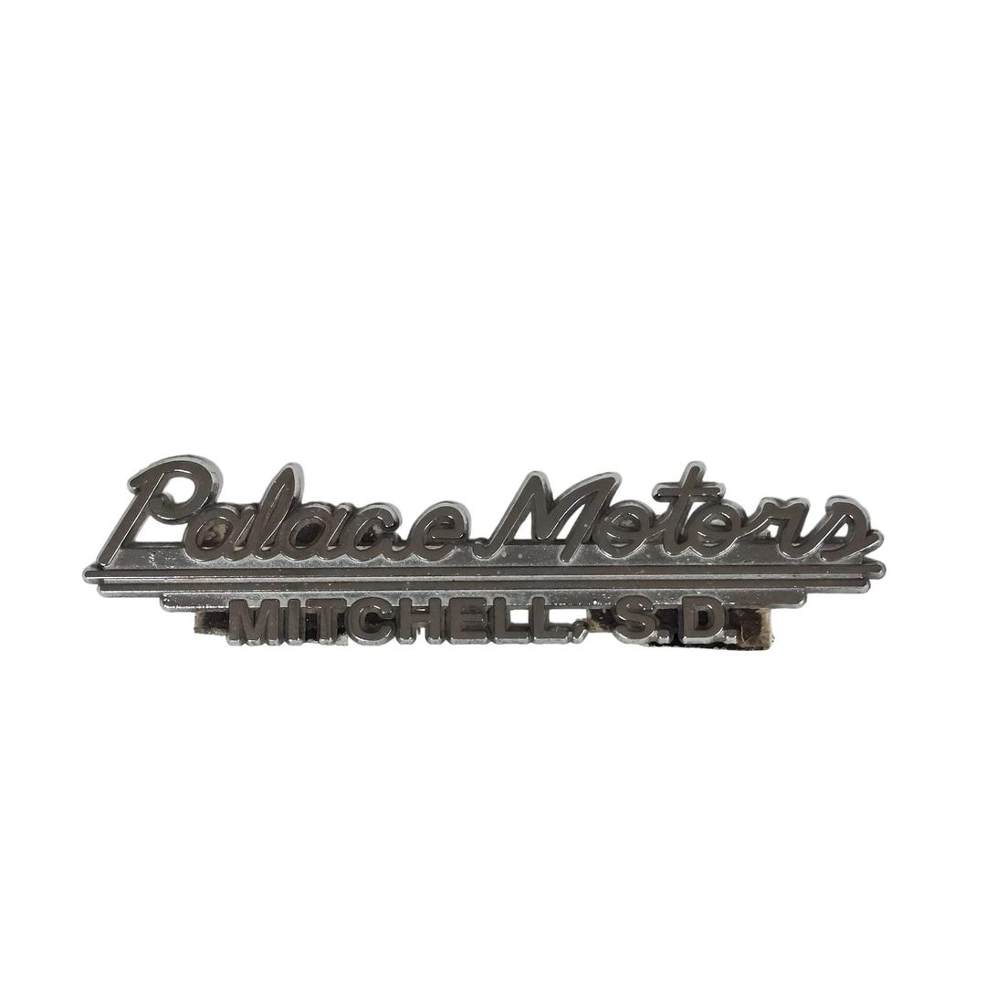 Vintage Palace Motors Mitchell South Dakota 6.5" Car Dealership Emblem ...