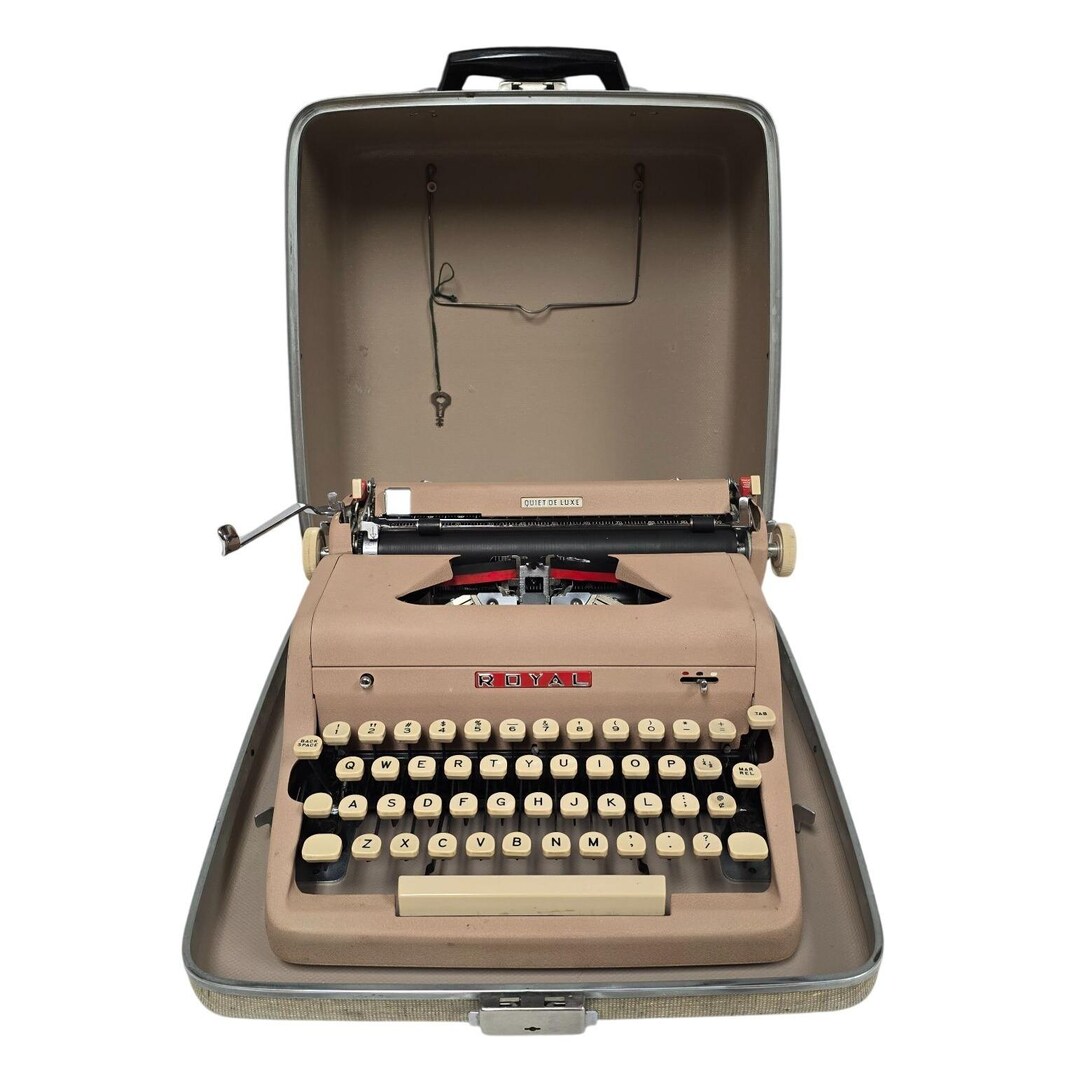 Vtg 50s Royal Quiet De Luxe Portable Typewriter Pink Sand W/ Beige ...