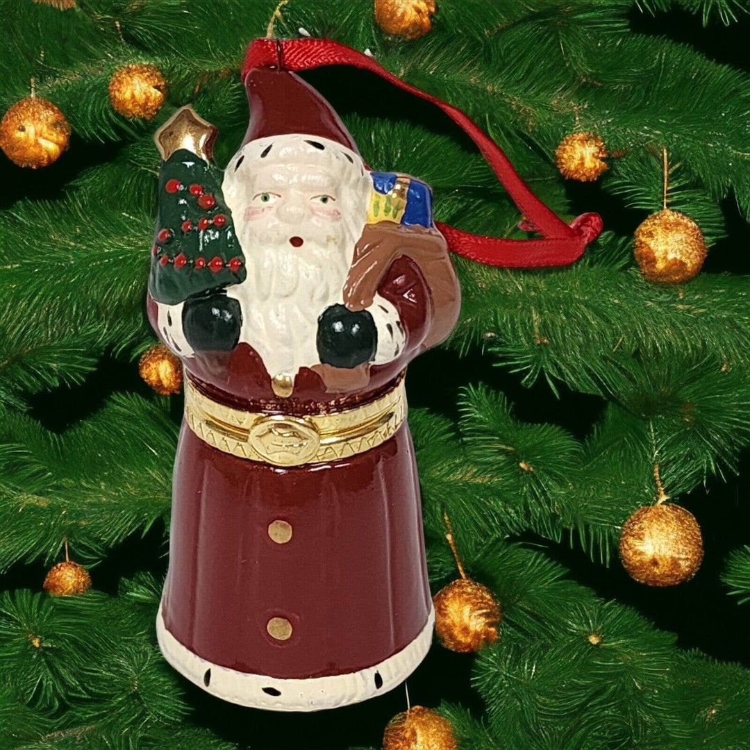 Vintage Santa Tree Decor: Hallmark Keepsake Christmas Ornament Discover ...
