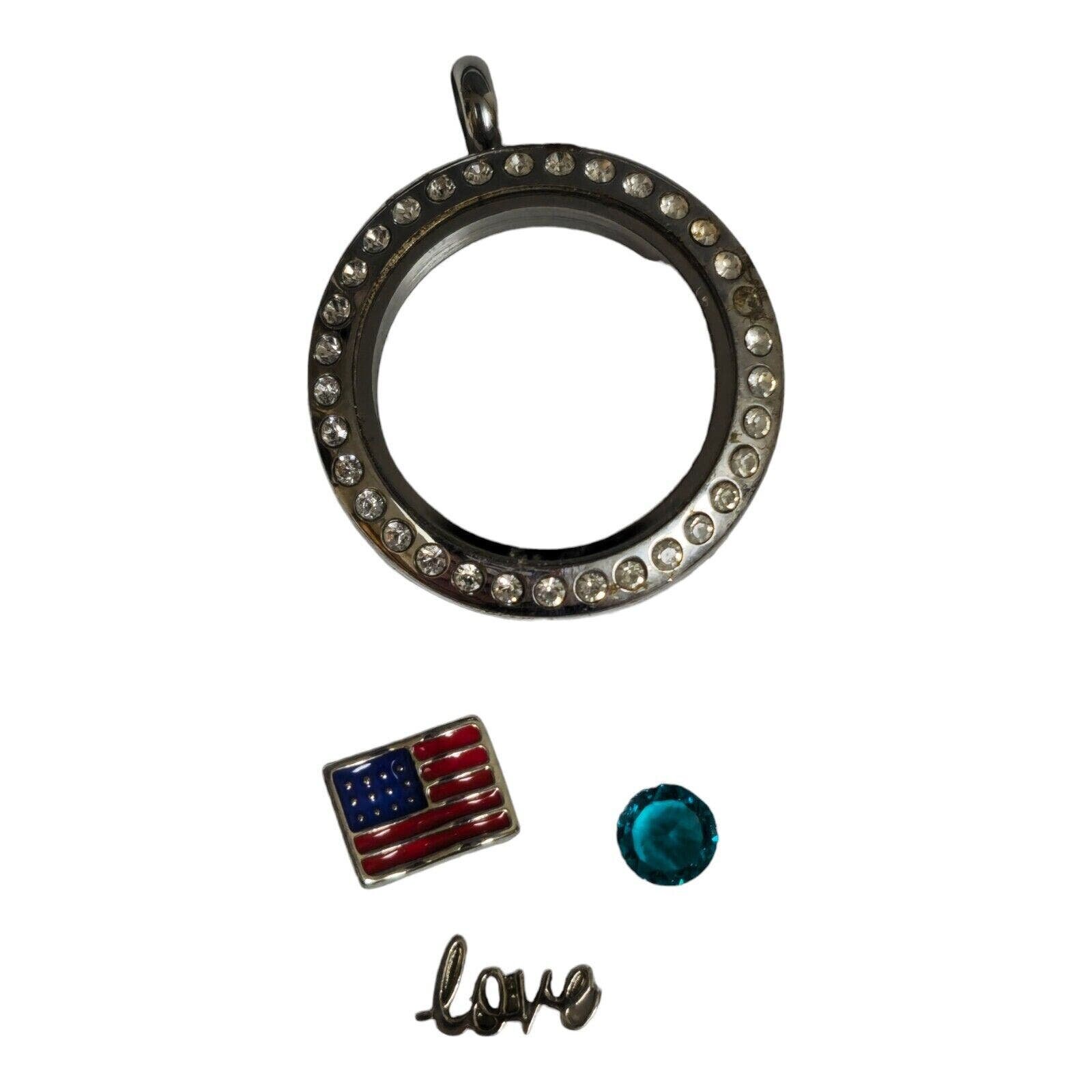 Vintage Origami Owl Locket With Patriotic Charms American Flag & Love ...