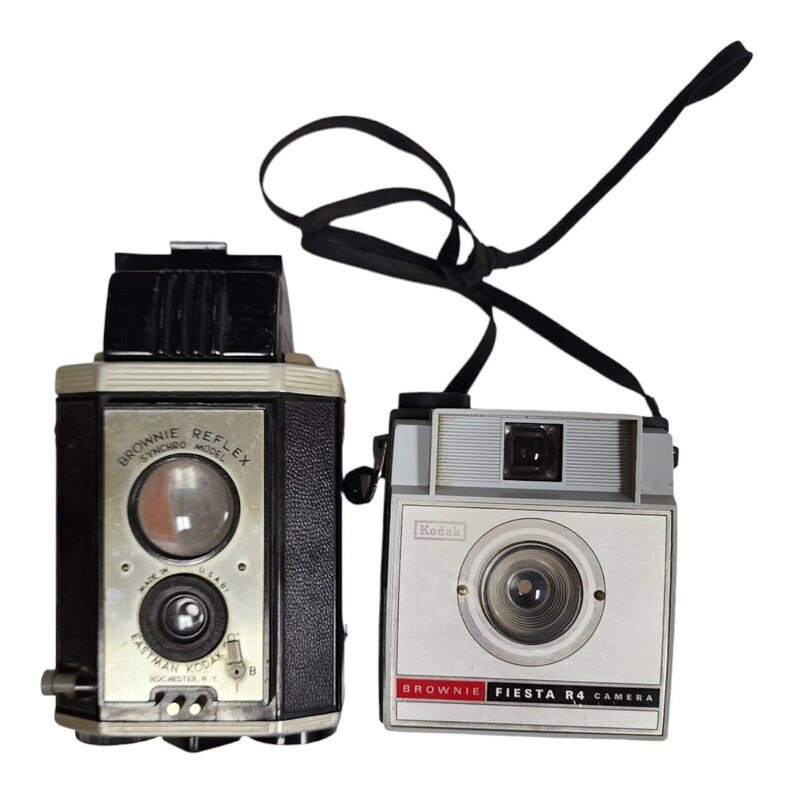 1950s Kodak Brownie Fiesta R4 & 1940 Brownie Reflex Synchro Vintage Box ...