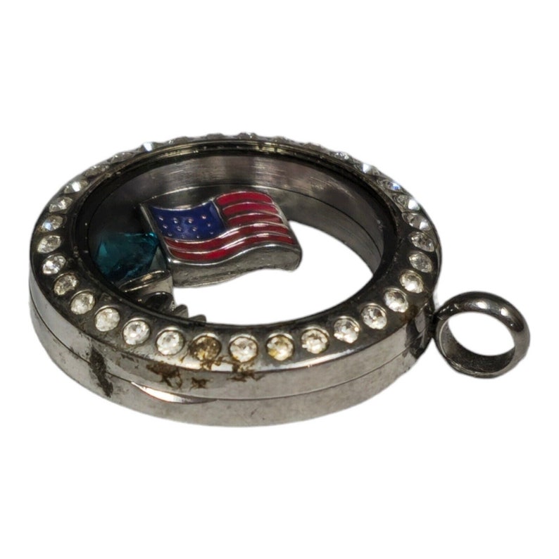 Vintage Origami Owl Locket With Patriotic Charms American Flag & Love ...