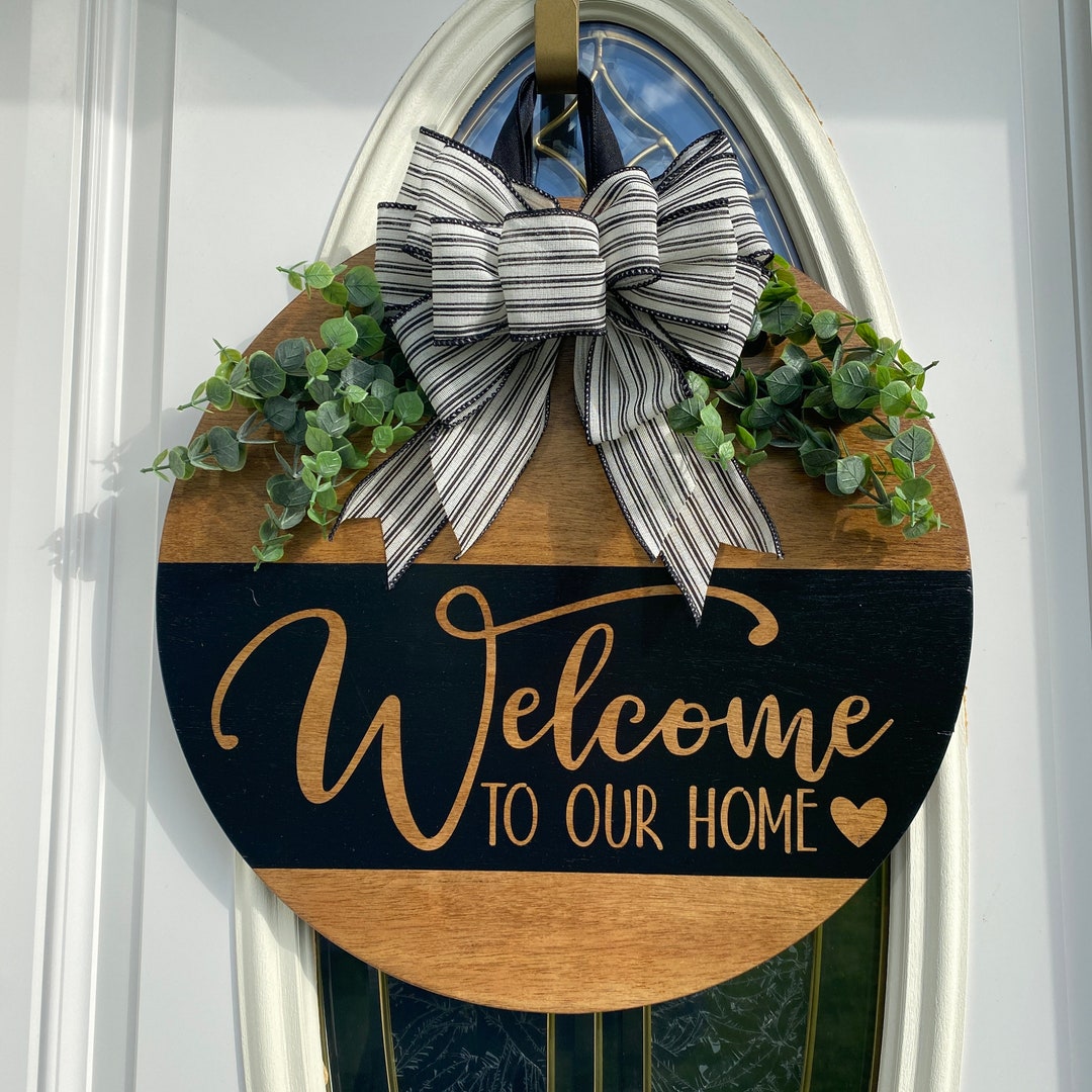 Welcome Door Hanger: Round Wooden Sign, Front Door Decor - Etsy