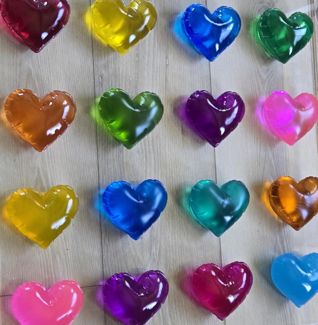 Heart Helium Balloon Sculpture: 3-inch Resin Pop Art Wall Decor - Etsy