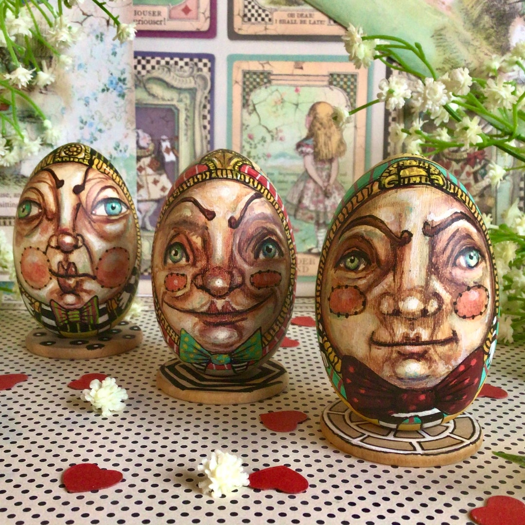 Humpty Dumpty Riddle Heads. Wooden Easter Egg Portrait of Humpty From ...