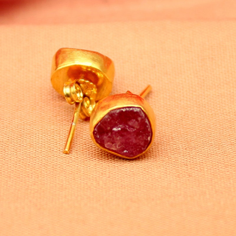 Ruby Stud Gold 1mm - Etsy