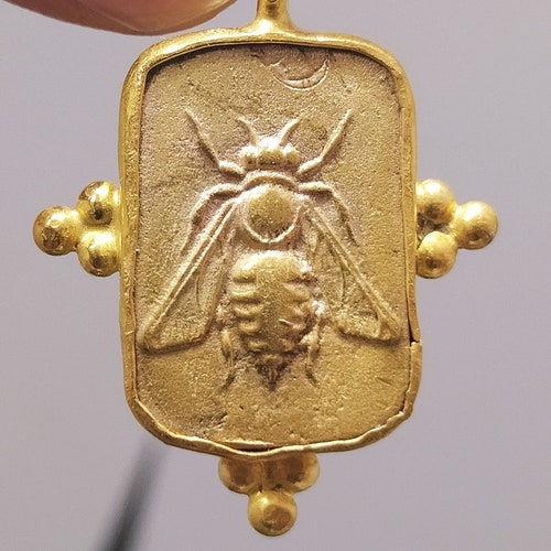 Intaglio Roman Coin Honey Bee Pendant Holy Bee Pendant | Etsy