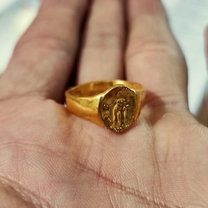 The Timeless Charm of the Apollo Signet Silver Ring: A Handmade, Unisex, and Vintage Treasure - Etsy