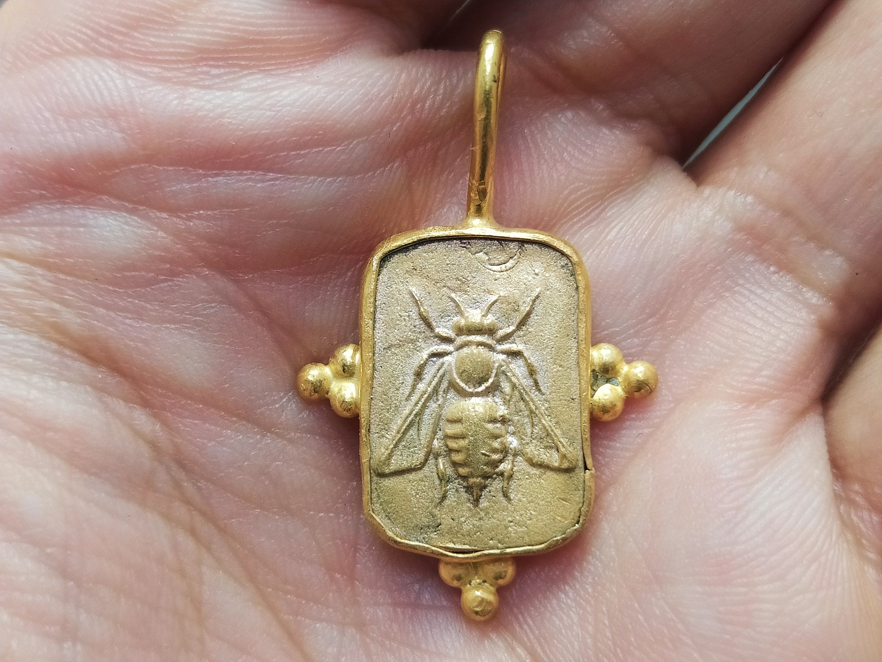 Honey Bee Intaglio Gold Coin Pendant Roman Coin 14k Gold Pendant Greek ...