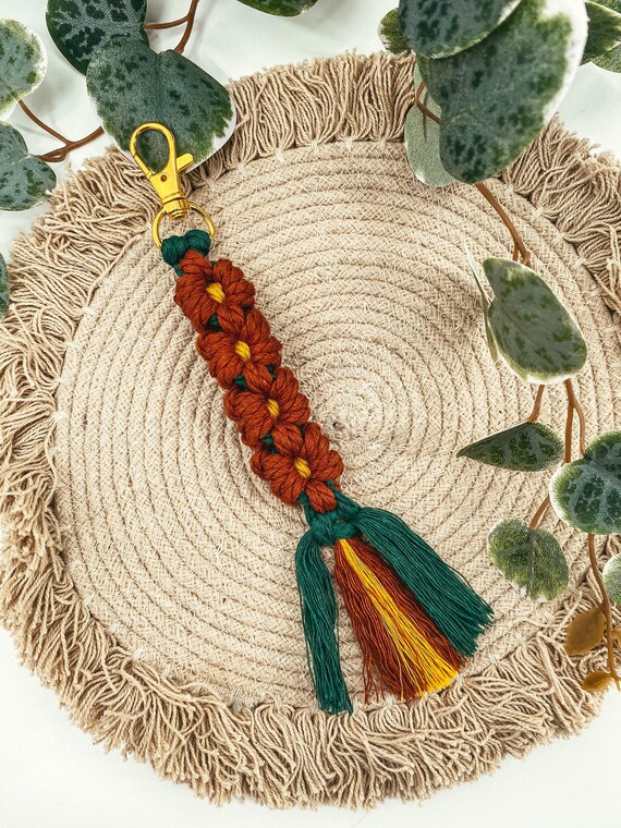 Macramé Keychain Macrame Wildflower Flower Keychain - Etsy