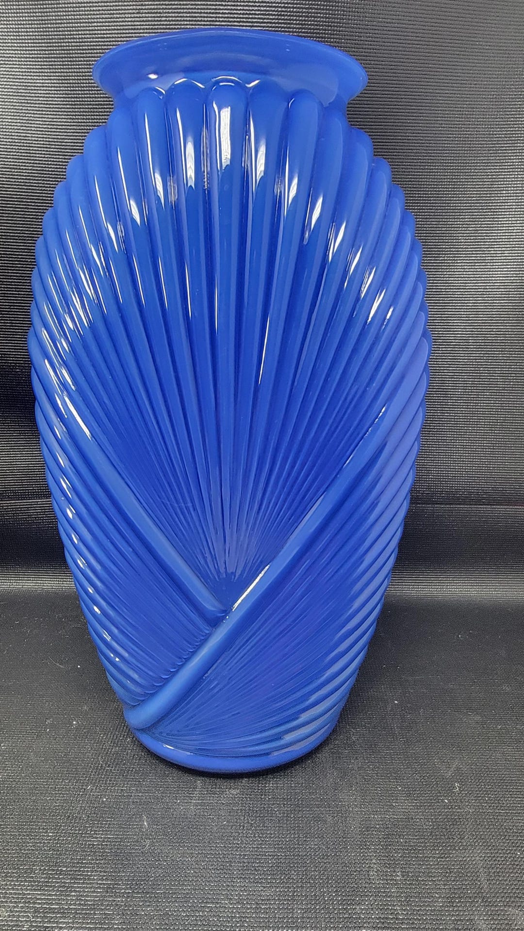Vintage ART DECO Cobalt BLUE Glass Vase Ribbed Draped Anchor Hocking 12 ...