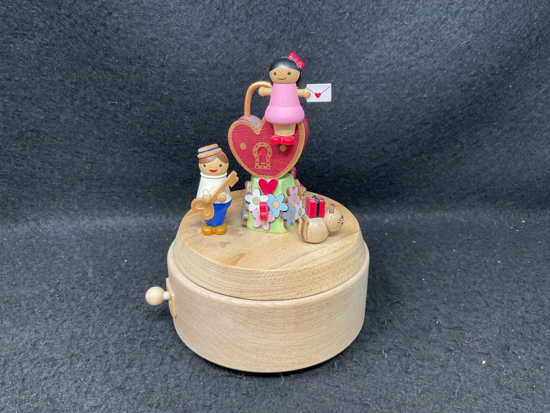 Wooderful Musical Box Valentines Lovers - Etsy Canada