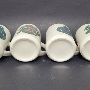 Vintage 1991 Denny's Color Magic Christmas Mugs Set of 4 - Etsy