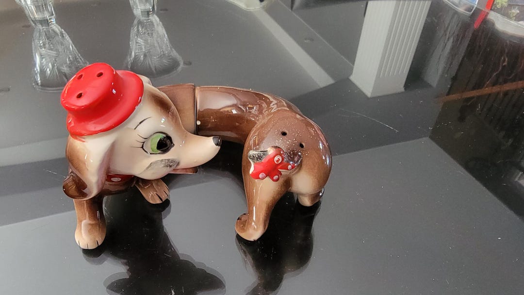 Vintage Artmark HI FRIEND Dachshund Dog Salt & Pepper Shakers Made in ...