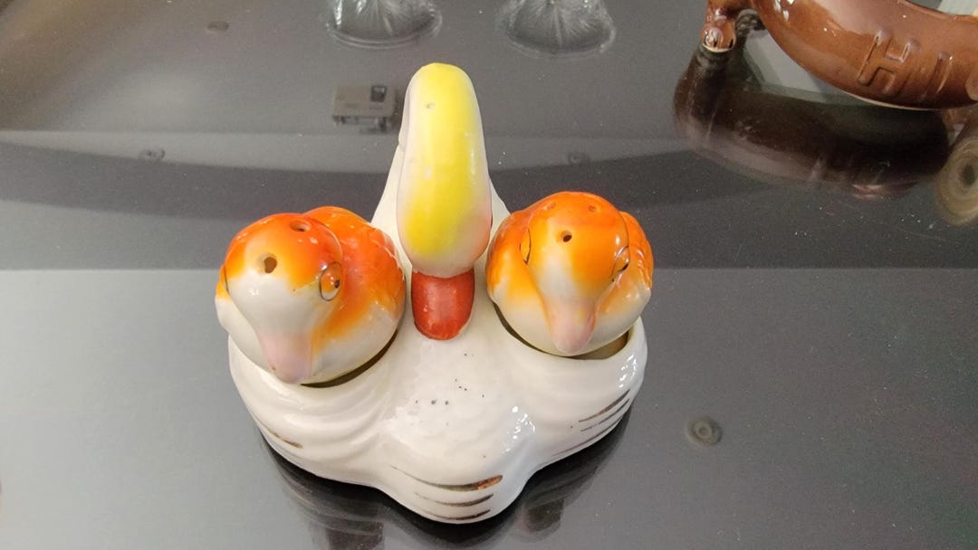 Vintage 1950s Swan With Chickies Salt and Pepper Shakers. S2 - Etsy